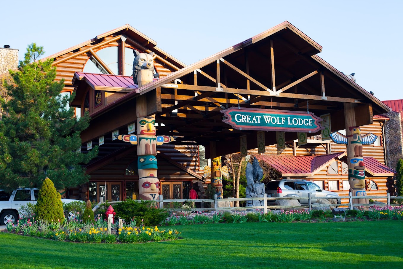 Great Wolf Lodge - Let's Live USA