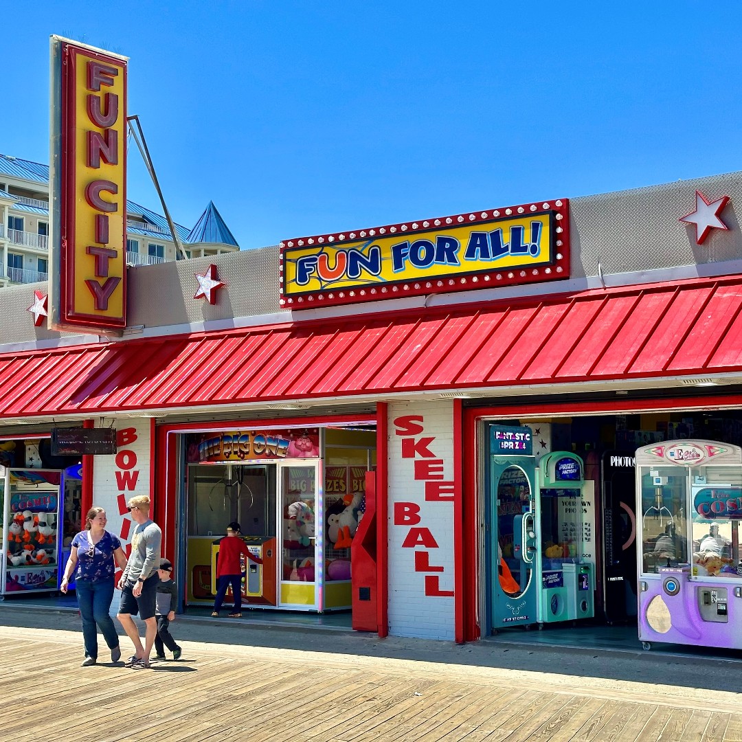 Fun City Arcade - Let's Live USA