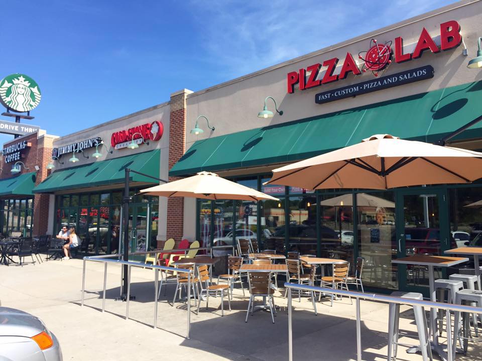 PIZZA LAB WISCONSIN DELLS - Let's Live USA